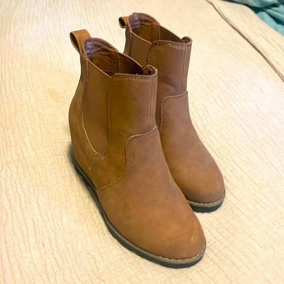 Universal Thread | Shoes | Wedge Booties | Poshmark